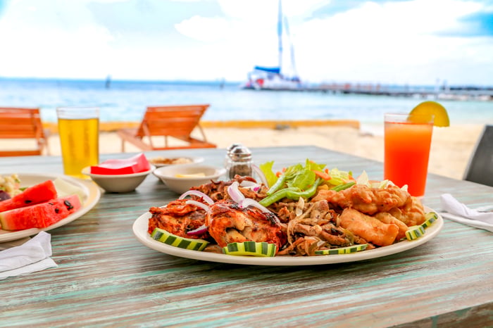 The best Isla Mujeres tour company to celebrate with - Cancun Sailing